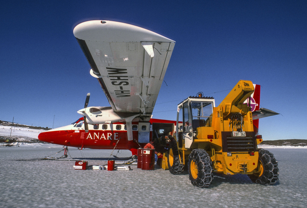 Aircraft | ANARE Club | Australian National Antarctic Research Expeditions